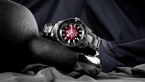 Rado Captain Cook Red