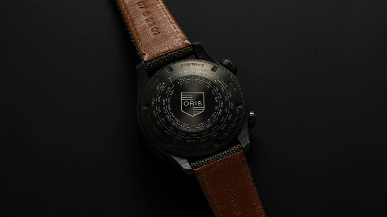 Oris ProPilot Altimeter Carbon